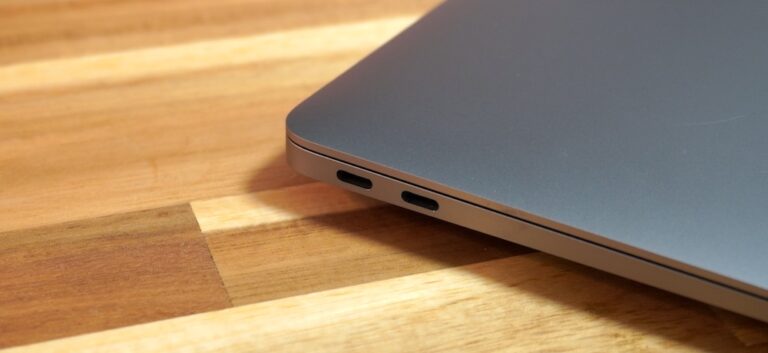 MacBook Air/Proと一緒に買うべきおすすめのアクセサリー・周辺機器 M1 M2対応 - Moai Papaブログ